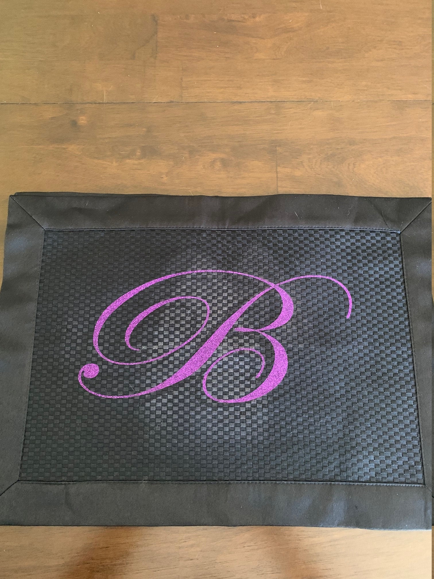 Tapis de table personnalisés. Le matériau utilisé pour le - Etsy France