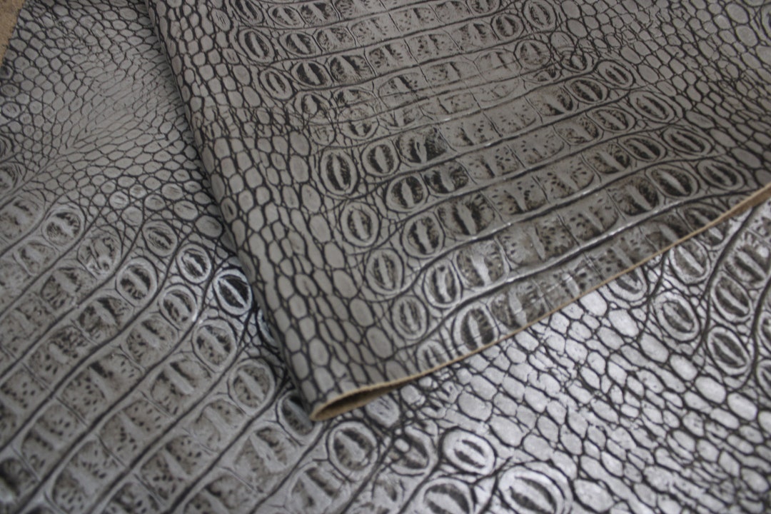 SILVER EMBOSSED CROCODILE Leather : Genuine Leather 2.5-3 Oz. - Perfect ...