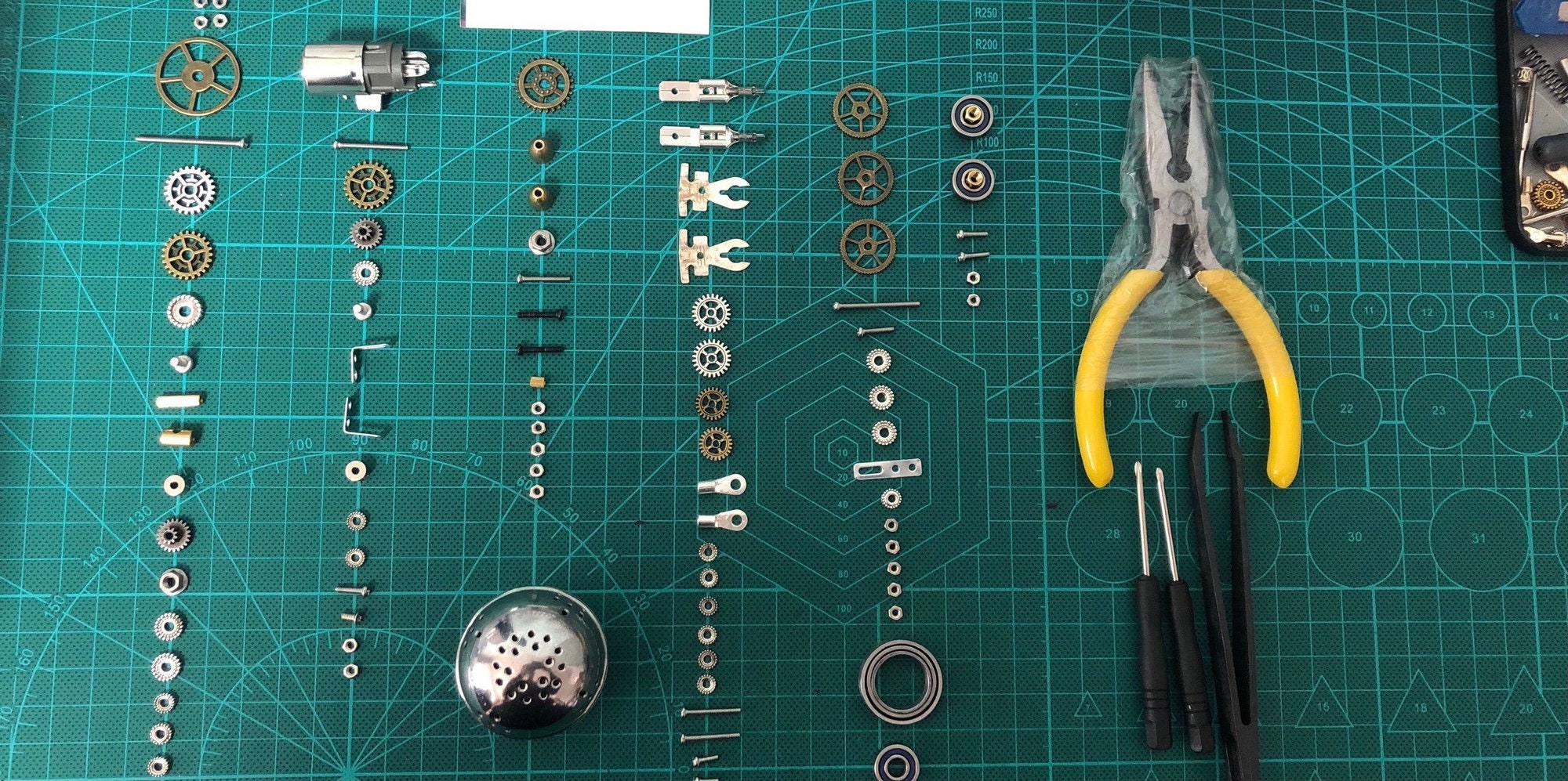 Steampunk Mechanical DIY Minion Model Ornaments Handmade Creative Small ...