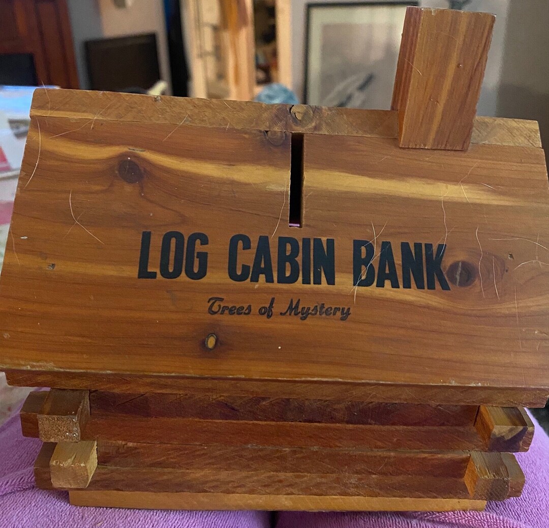 Vintage Log Cabin Cedar Bank, Says “trees of Mystery” Great Replica of ...