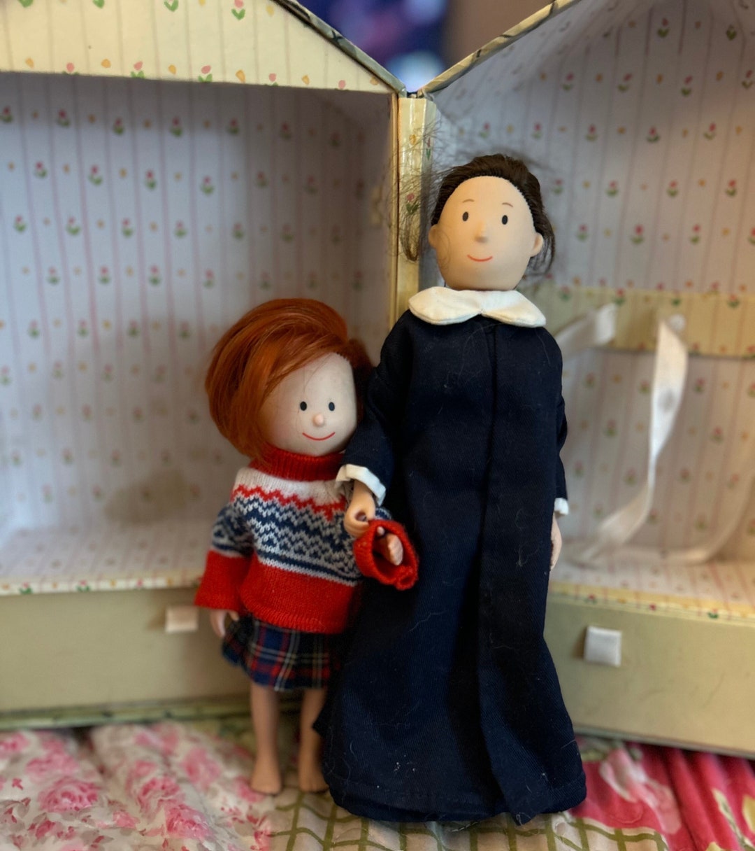 Vintage 1999 Madeline Doll House/ Carrying Case Including - Etsy