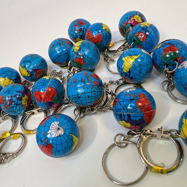 Globe Keychain - Etsy