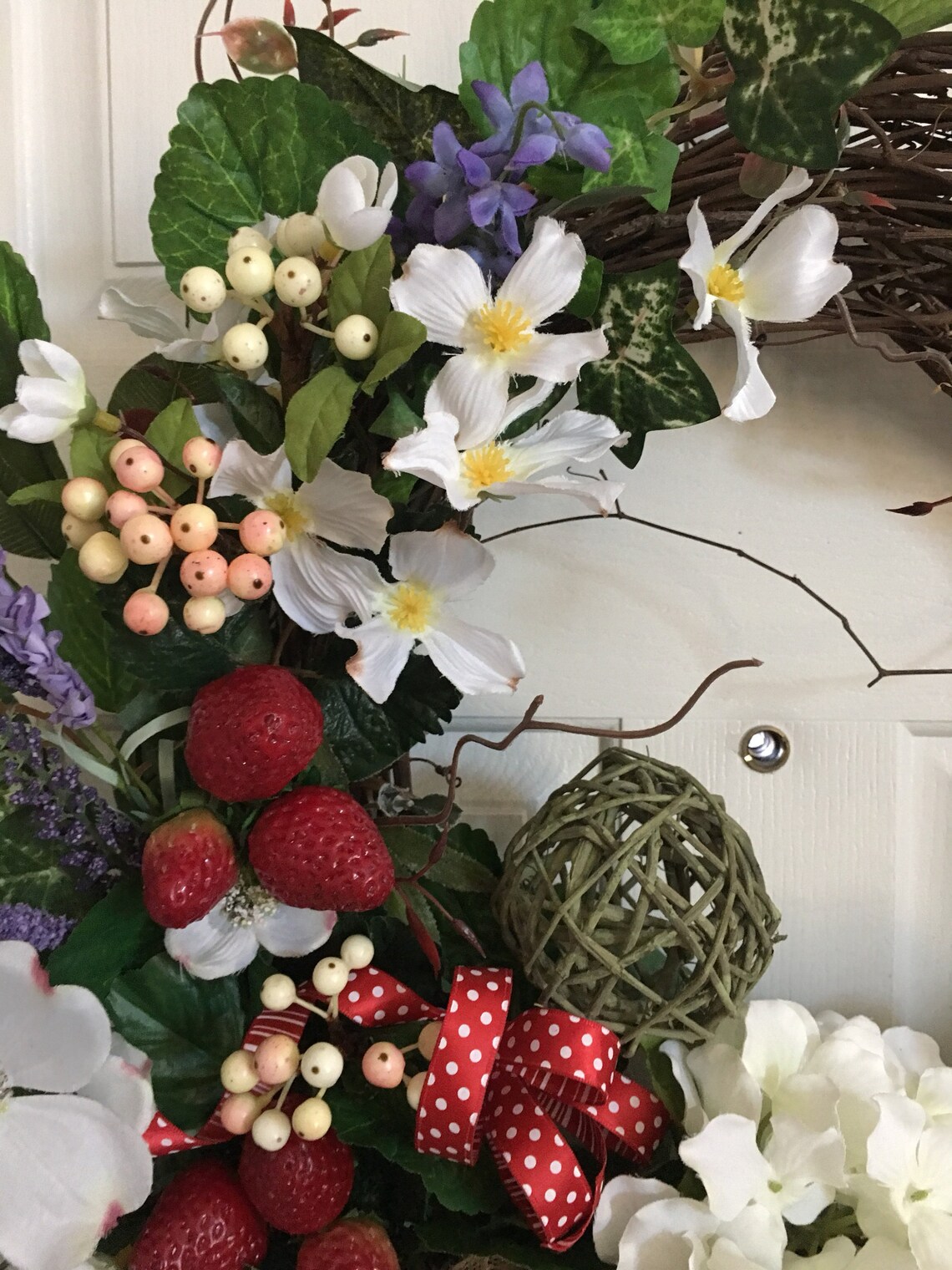 Strawberry Wreath. Summer Wreath. Red. Raspberry. Daisies. Victorian ...