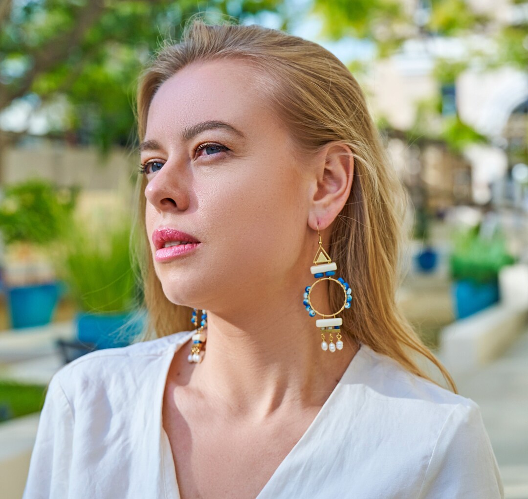 Bright Blue Wire Wrapped Coconut Shell & Freshwater Pearl Statement ...