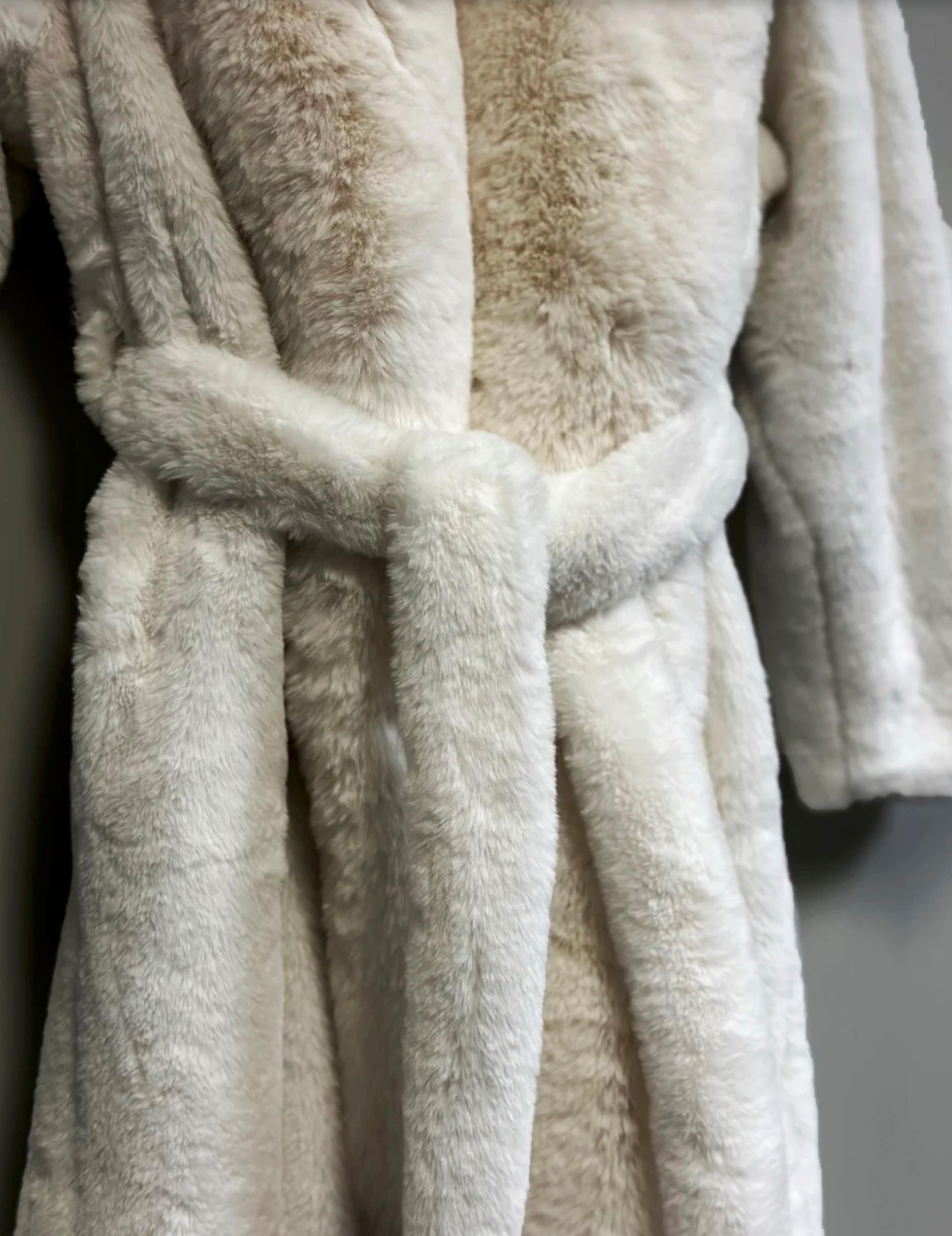 Luxurious Chinchilla Faux Fur Robe - Etsy