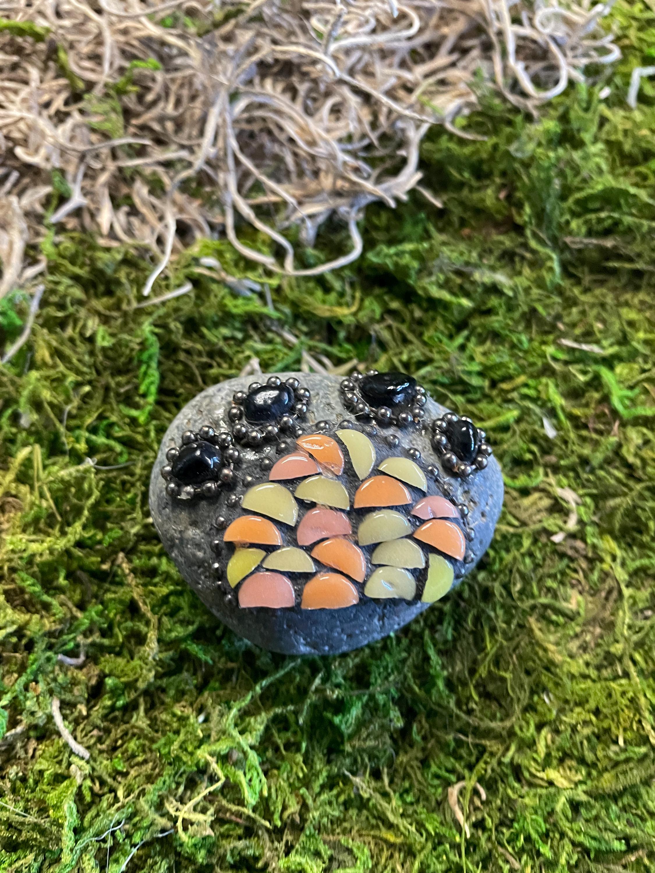 Mosaic Rock - Mini Paw Print - Etsy