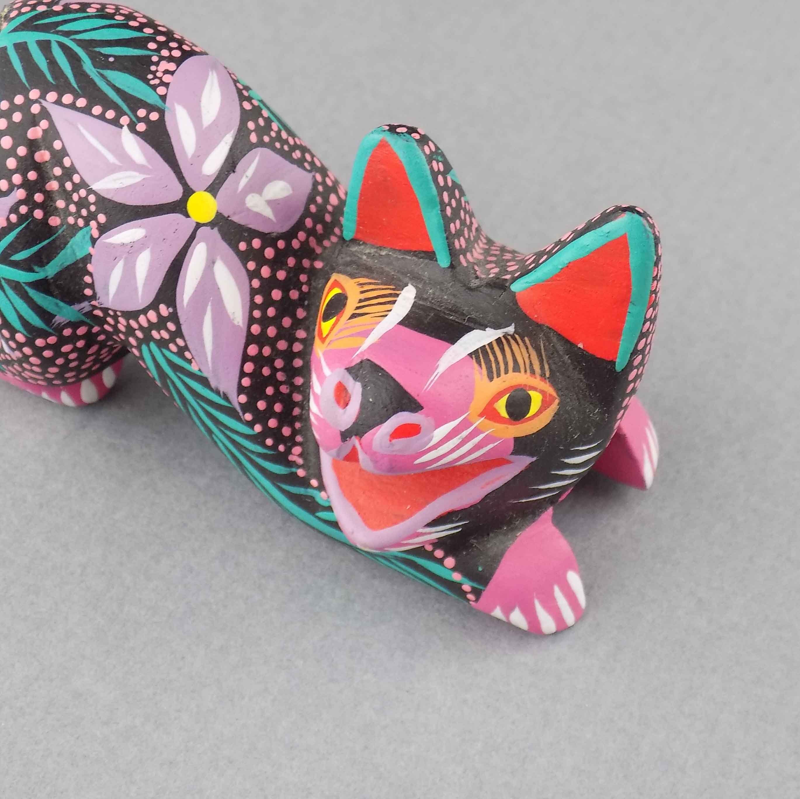 Vintage Alebrije Cat Figurine Mexico Painted Wood Fierce Feline Folk ...