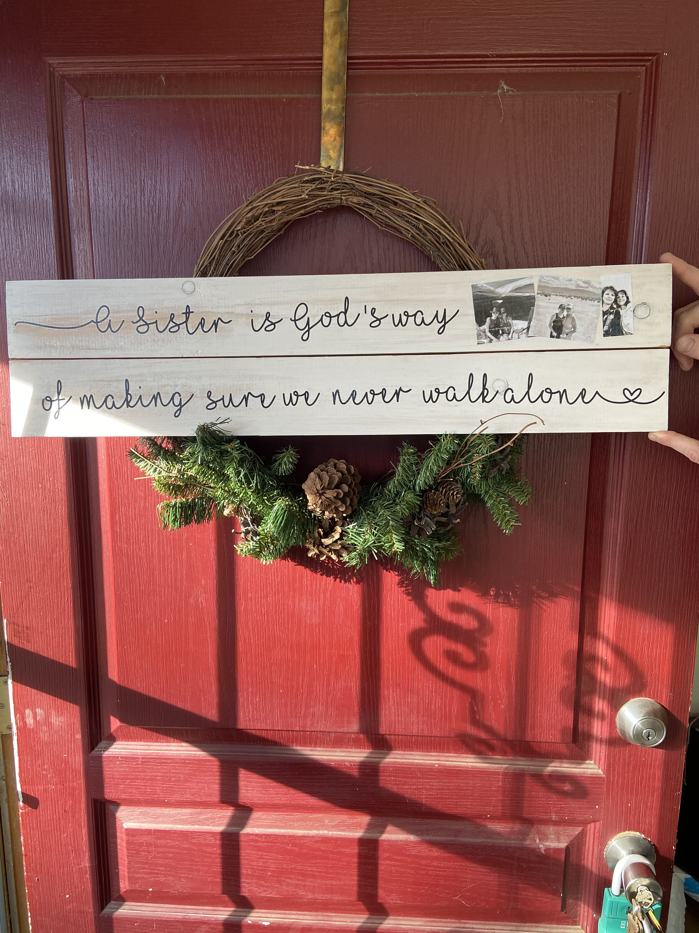 Farmhouse Sign Sisters Never Walk Alone Home Decor Family Sign - Etsy.de