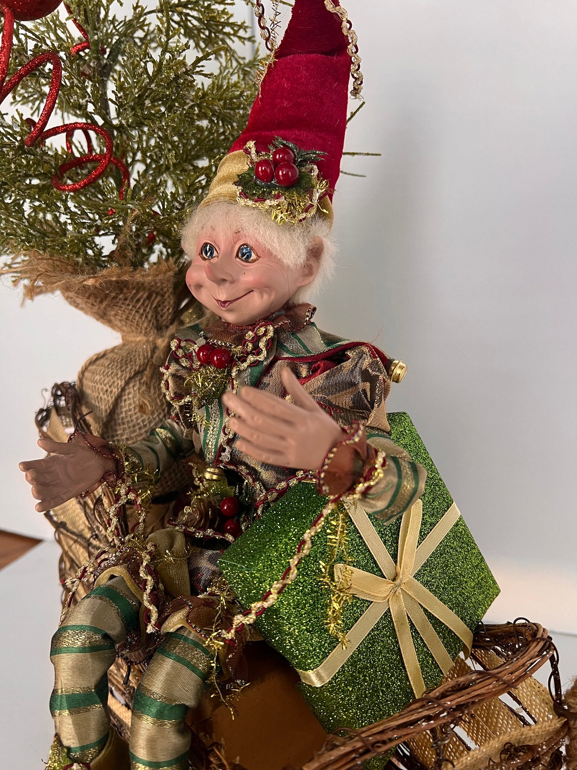 Elf in a Sleigh, Elf With Presents, Christmas Sleigh With Presents ...