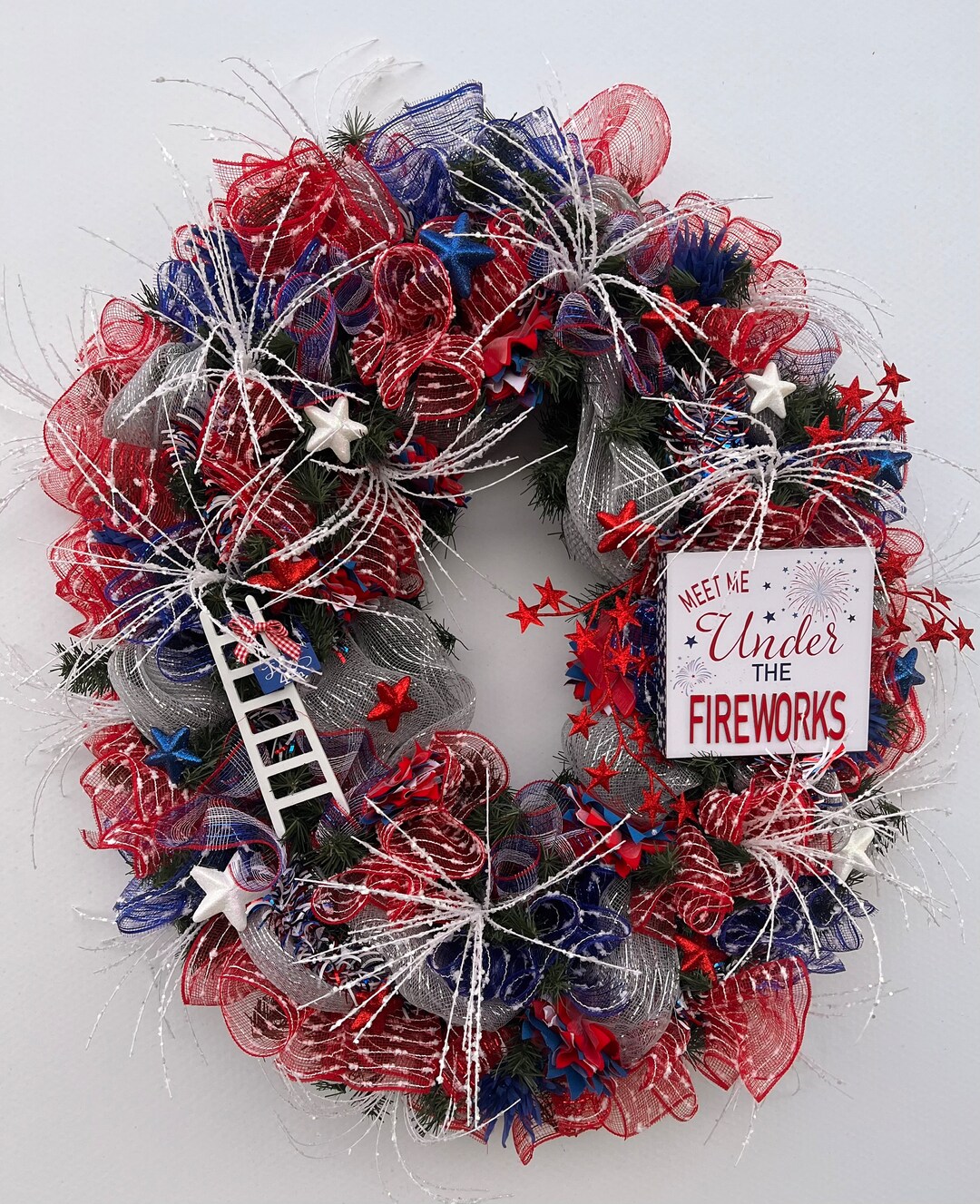 4th of July Patriotic Under the Fireworks Wreath, Independance Day ...
