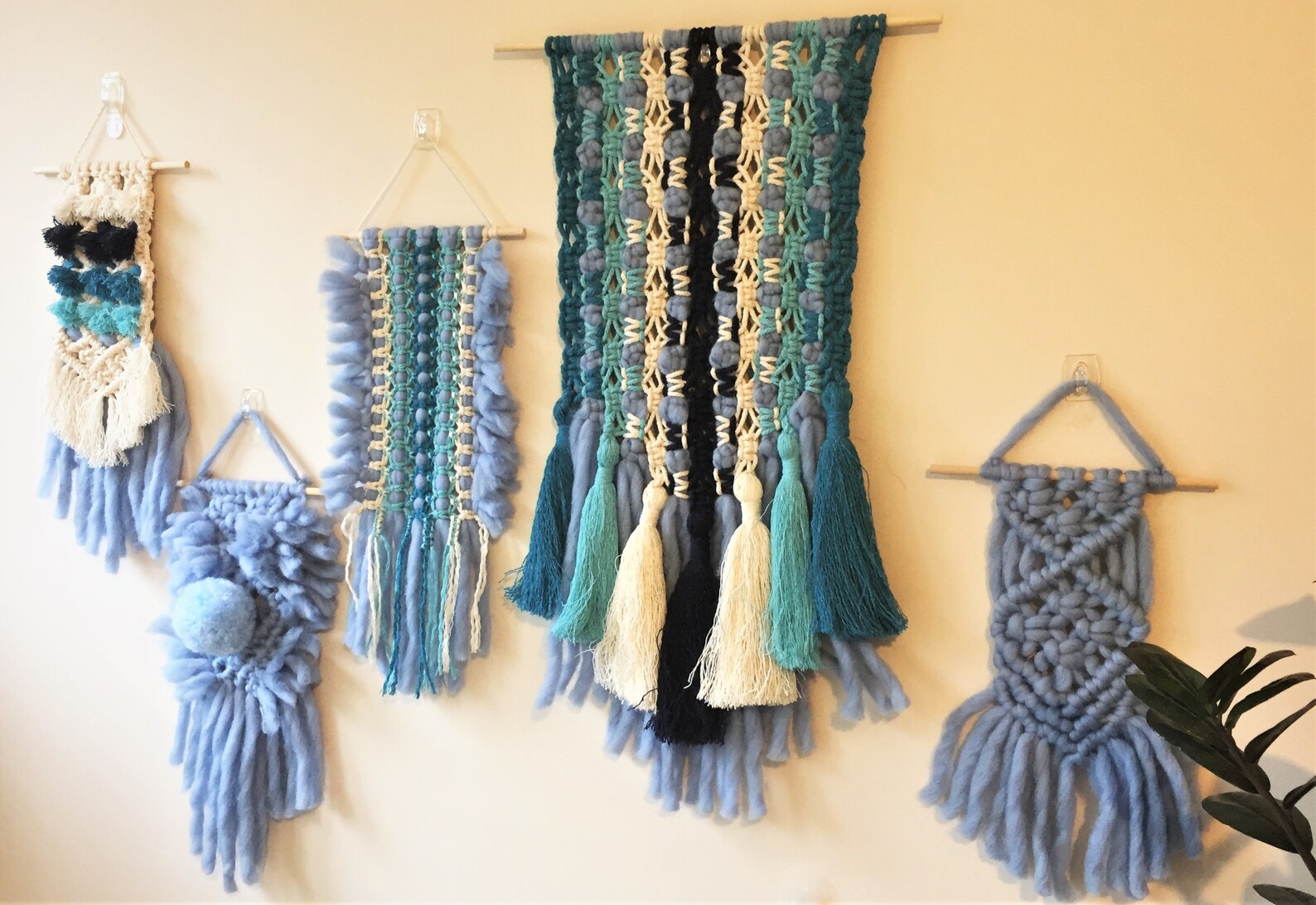 Small Macrame Wall Decor - Etsy