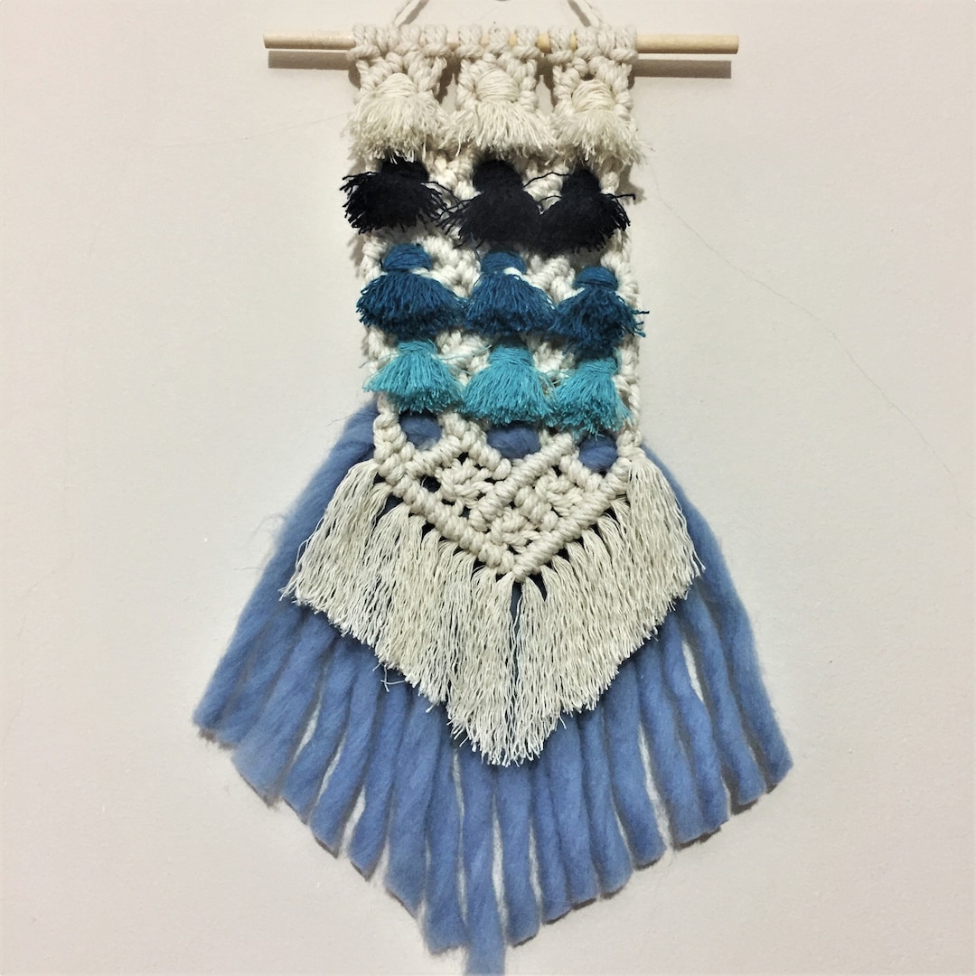 Small Macrame Wall Decor - Etsy