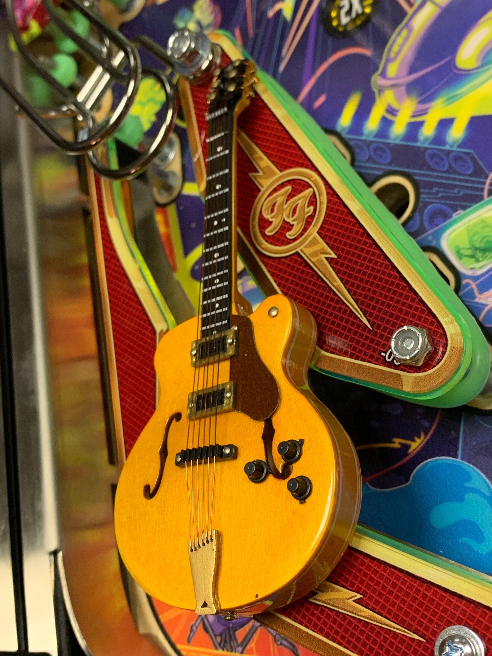 FOO FIGHTERS Pinball Machine Dave Grohl Signature Yellow Guitar Mod - Etsy