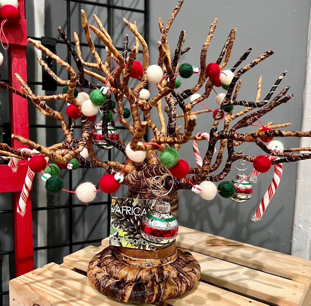 Seasonal Baobab Tree, Vintage Peppermint Bead Garland Tree, Small ...