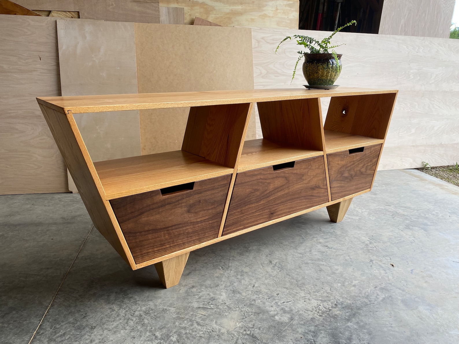 Angled 3-drawer Credenza | Console | TV Stand | Oak Wood | Walnut - Etsy