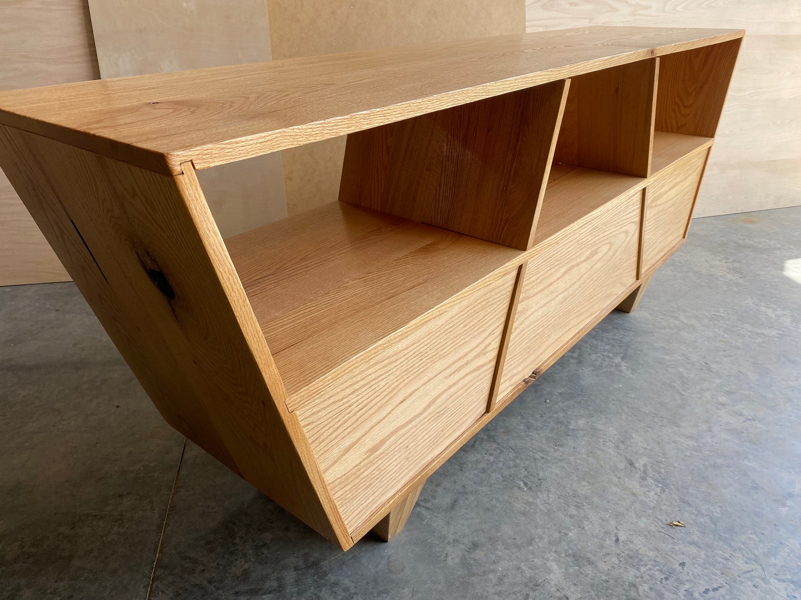 Angled 3-drawer Credenza | Console | TV Stand | Oak Wood | Walnut - Etsy