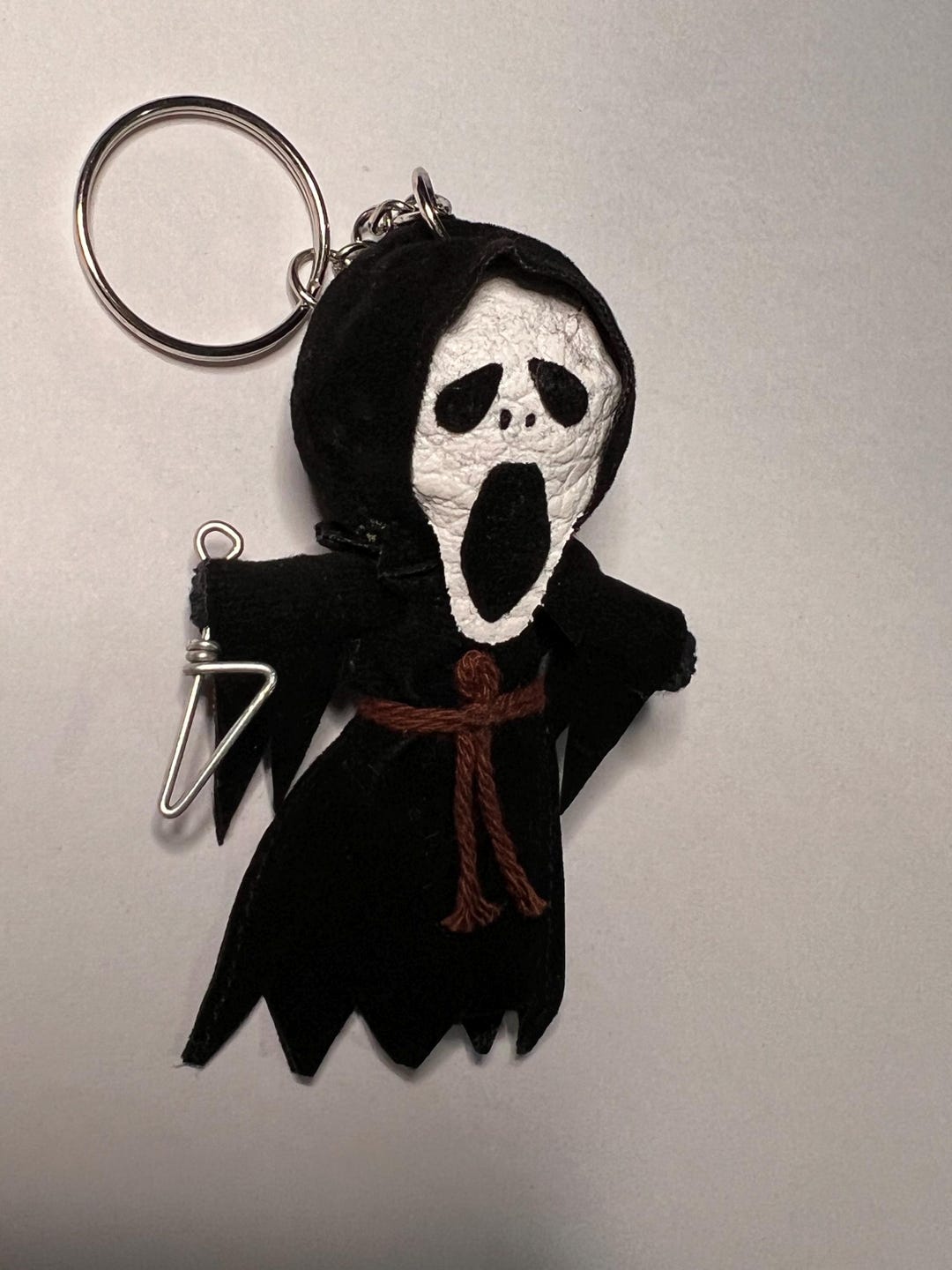 Scary Ghost Stab Movie Icon Handmade Voodoo String Doll Key Charm ...