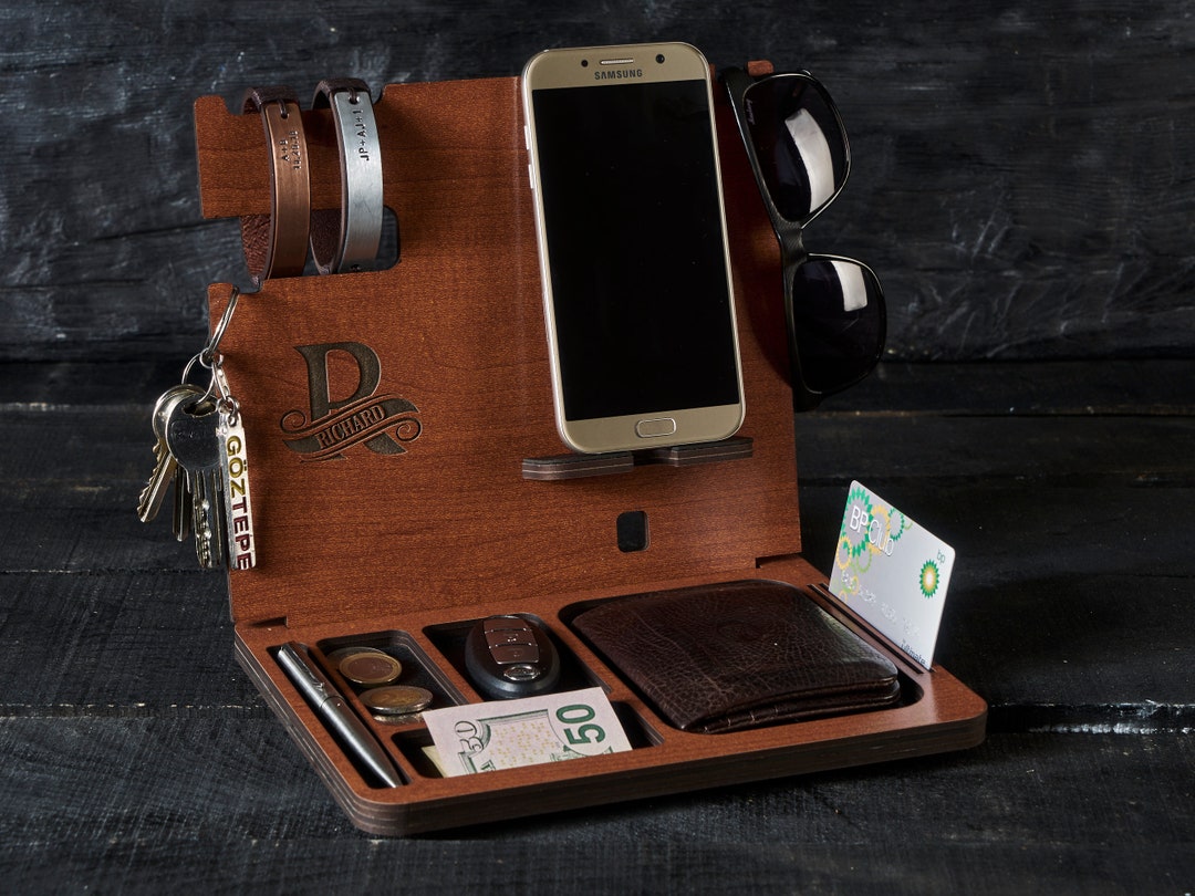 Customized Tech Gift, Personalized Wood Anniversary Day Gift, Desk ...