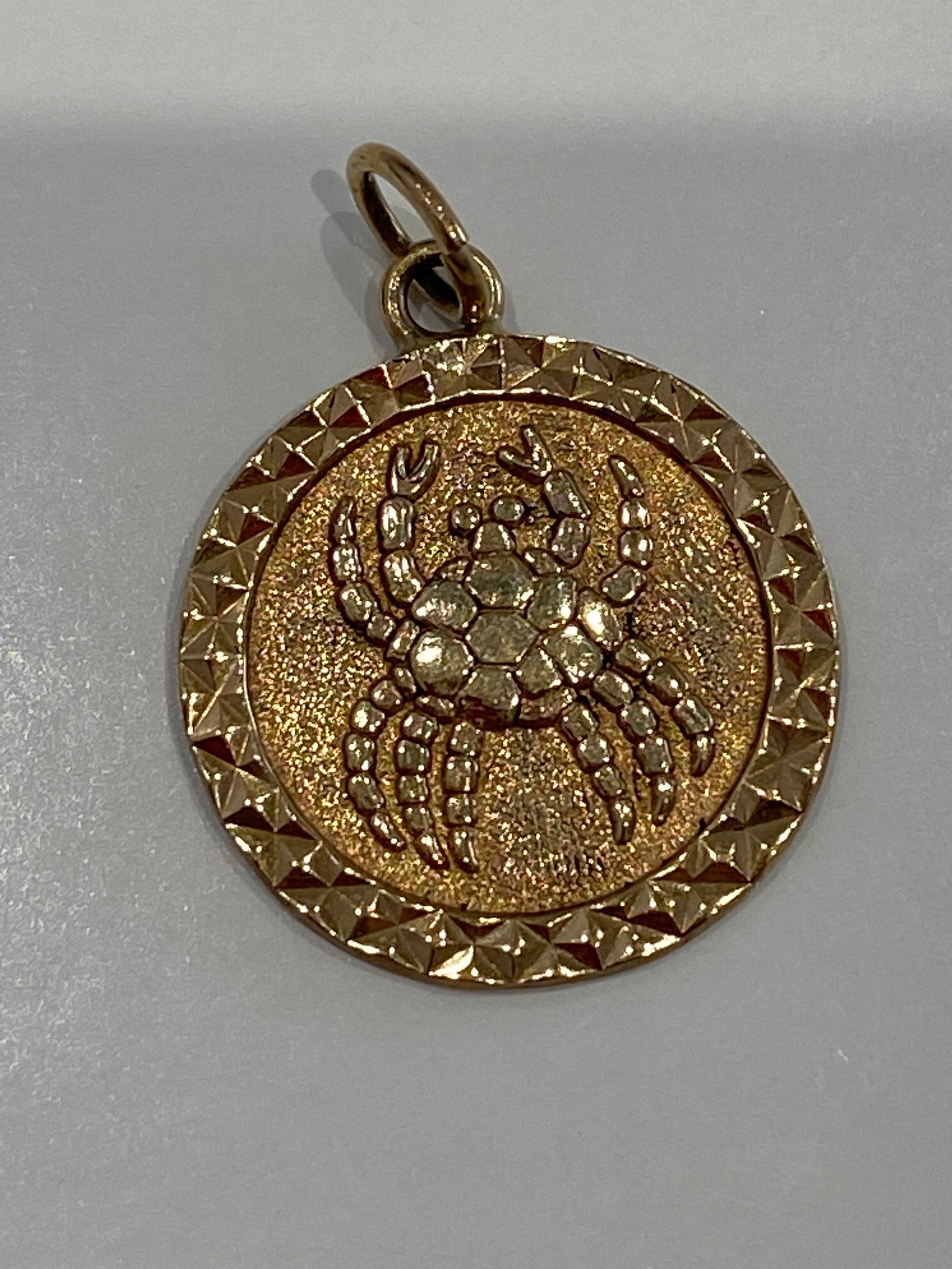 Gold Crab Pendant - Etsy