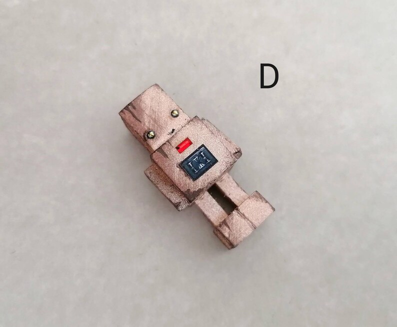 Rusty robots. Collectable wooden robot figurines. | Etsy