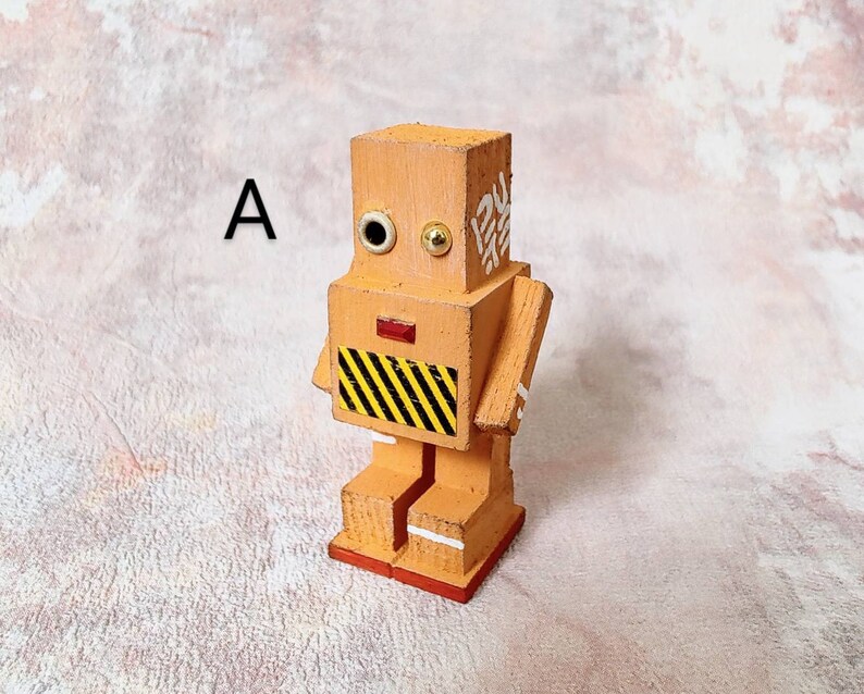 Rusty Robots. Collectable Wooden Robot Figurines. - Etsy