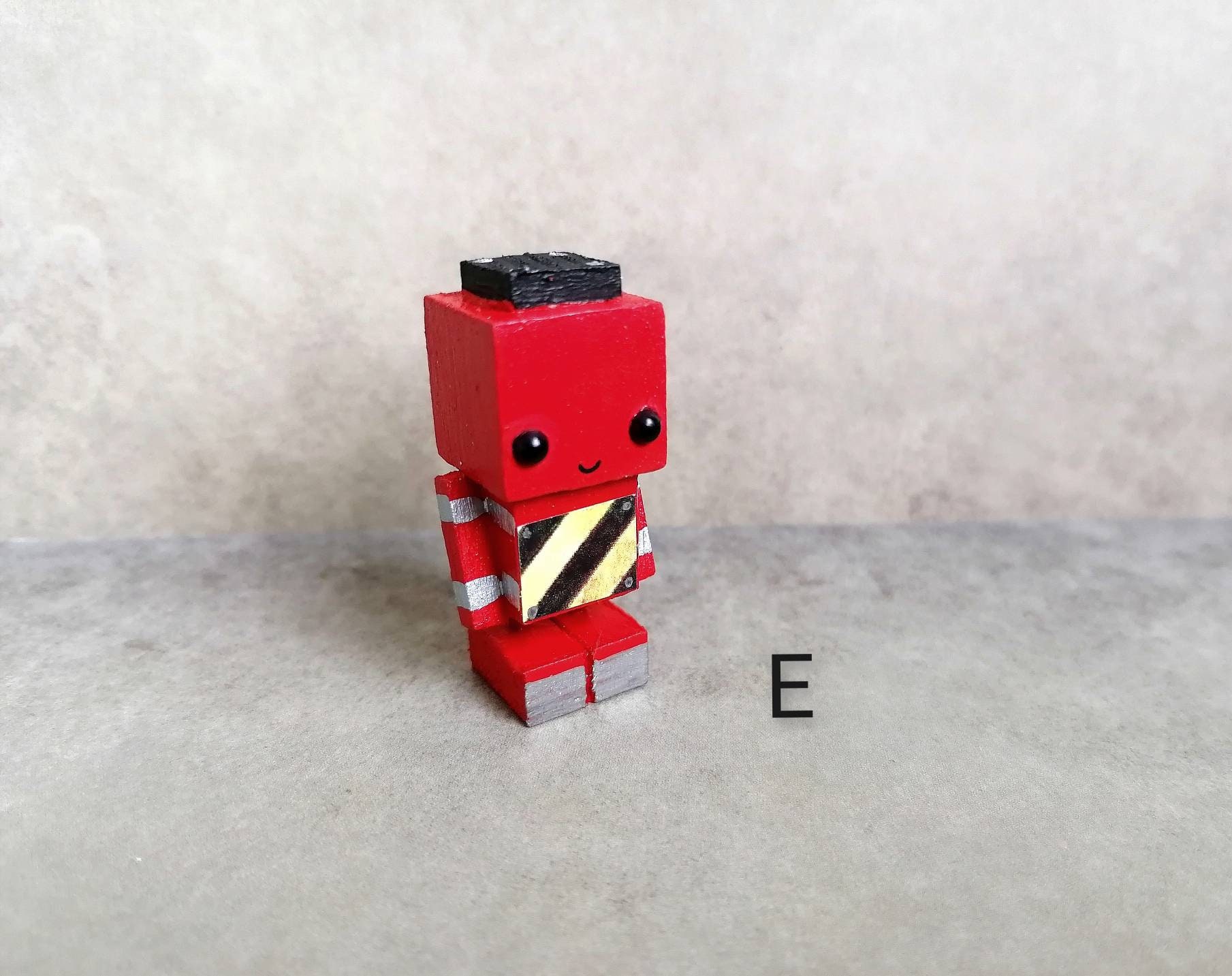 Miniature wooden robots. Cute robot figurines | Etsy