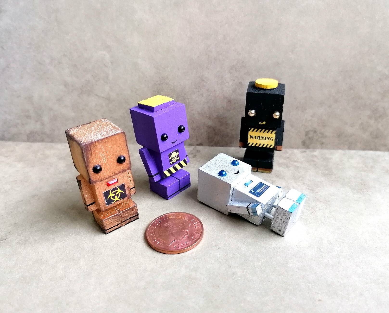 Miniature wooden robots. Cute robot figurines | Etsy