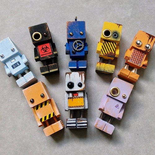Rusty Robots. Collectable Wooden Robot Figurines. - Etsy