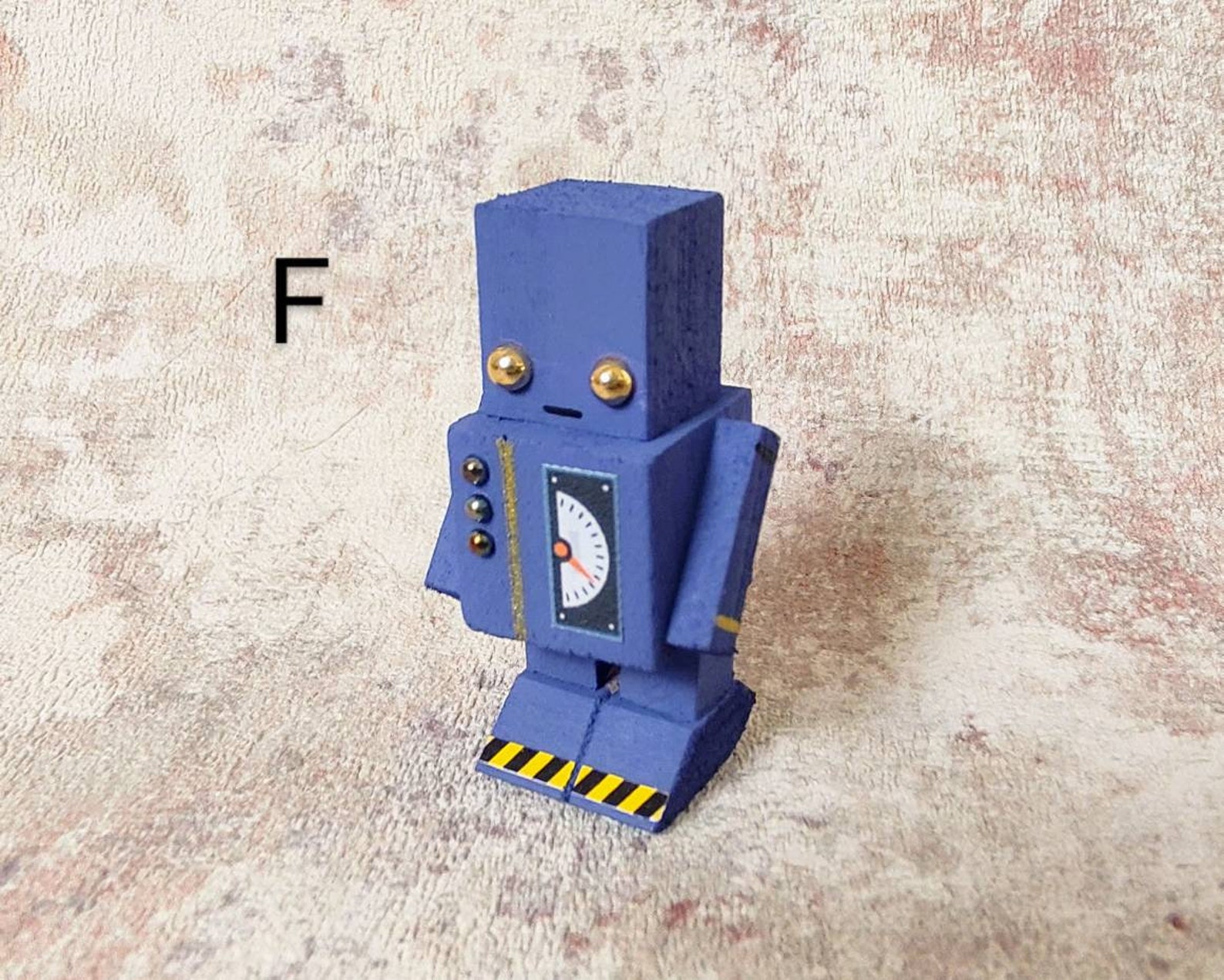 Rusty Robots. Collectable Wooden Robot Figurines. - Etsy