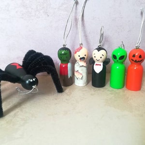 Halloween Wooden Peg Dolls Monster Ornaments. - Etsy