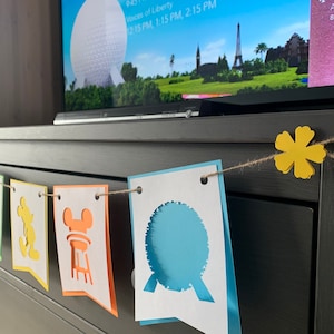 Disney World Banner, WDW Paper Decorations - Etsy