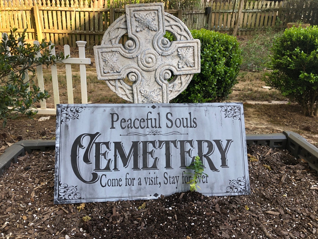 Cemetery Sign, Halloween Indoor Decor. - Etsy