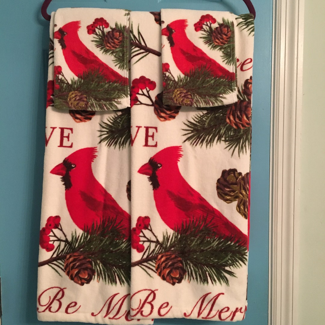 Red Cardinal Towels. Two Large and Fluffy Red Cardinal Bathtowels. New ...