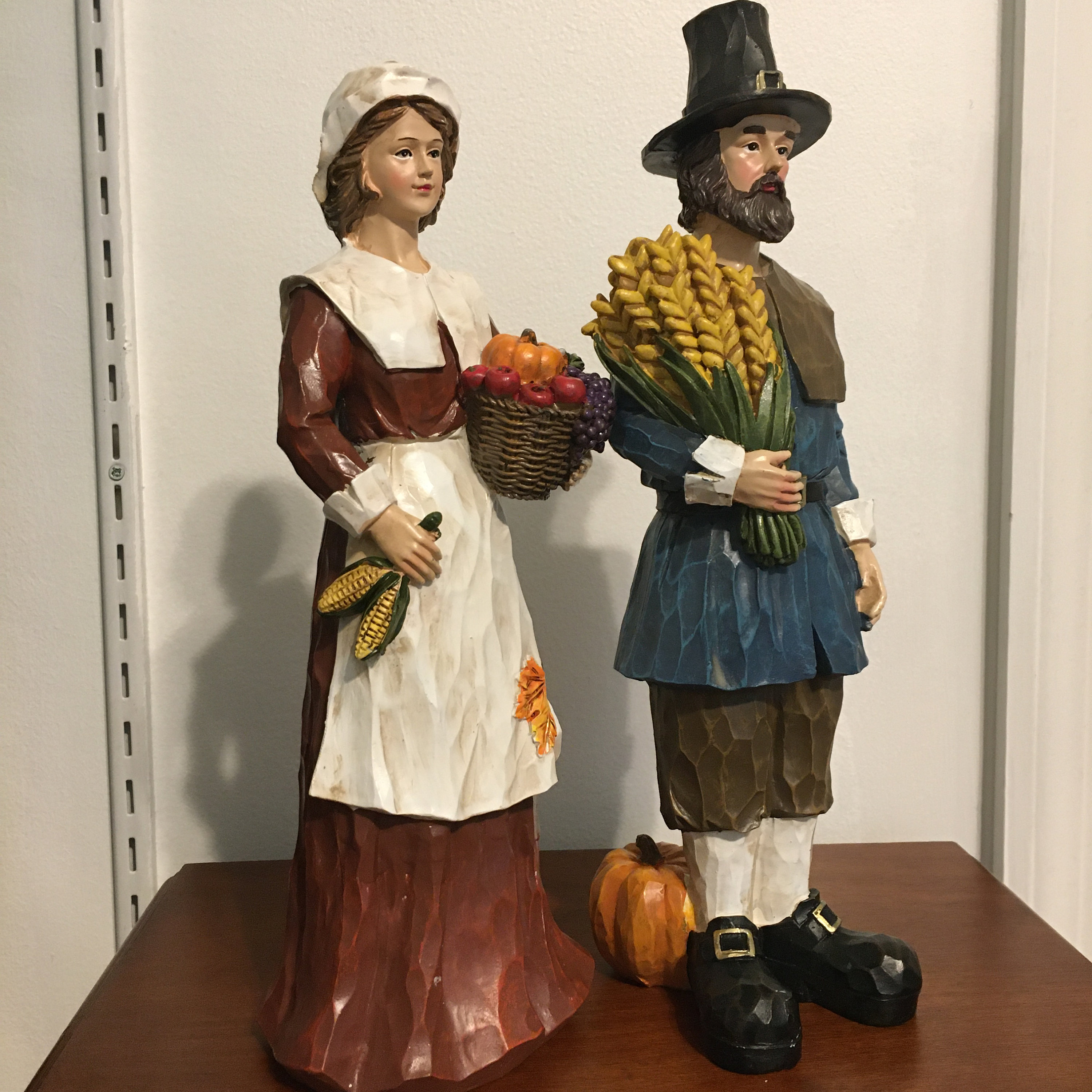 Beautiful Pilgrim Man and Woman. Lovely Pair. 12 Inches Tall. Beautiful ...