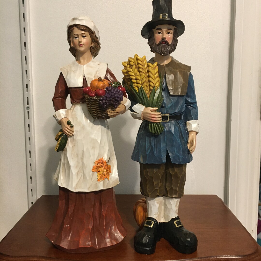 Beautiful Pilgrim Man and Woman. Lovely Pair. 12 Inches Tall. Beautiful ...