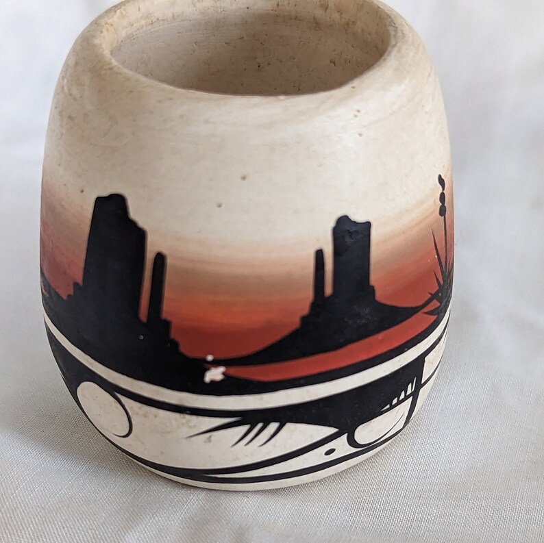 Yazzie Navajo Miniature Pottery Signed - Etsy