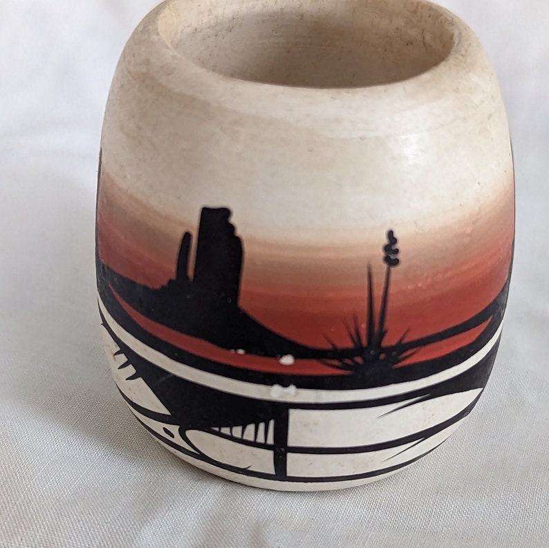 Yazzie Navajo Miniature Pottery Signed - Etsy