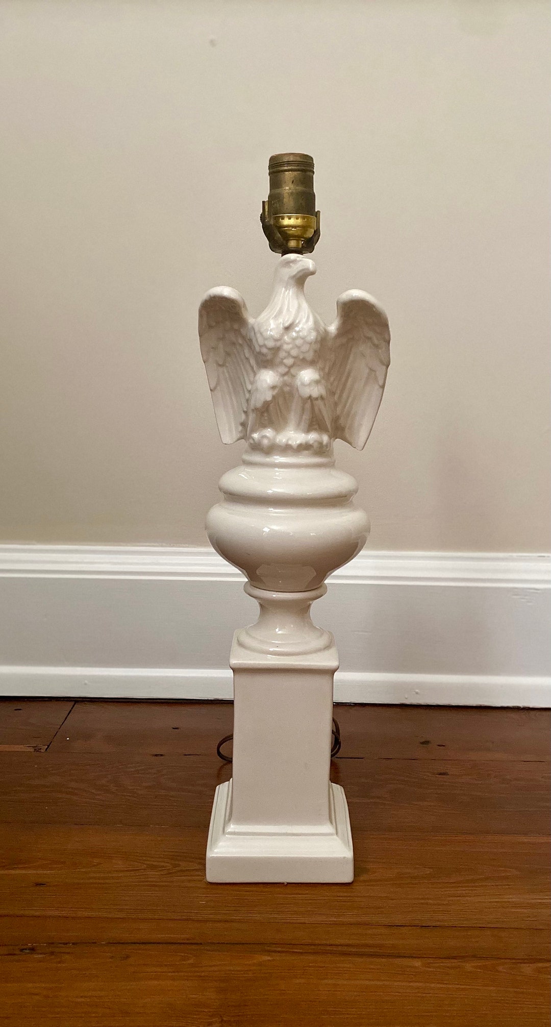 Vintage White Ceramic Eagle Lamp - Etsy