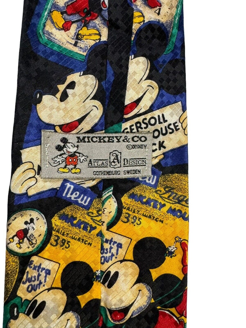 Disney Mickey and Co Atlas Designs Mickey Mouse Clocks Watches Novelty ...