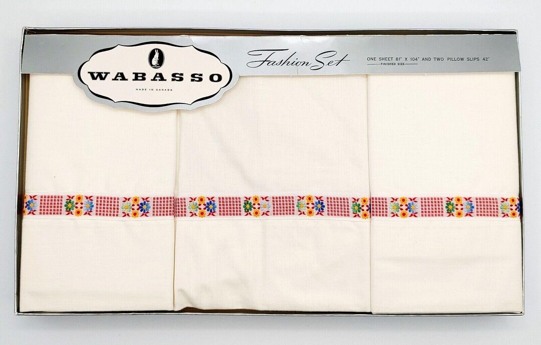 Vintage WABASSO Boxed Set Flat Sheet & 2 Cases Embroidered Band W ...