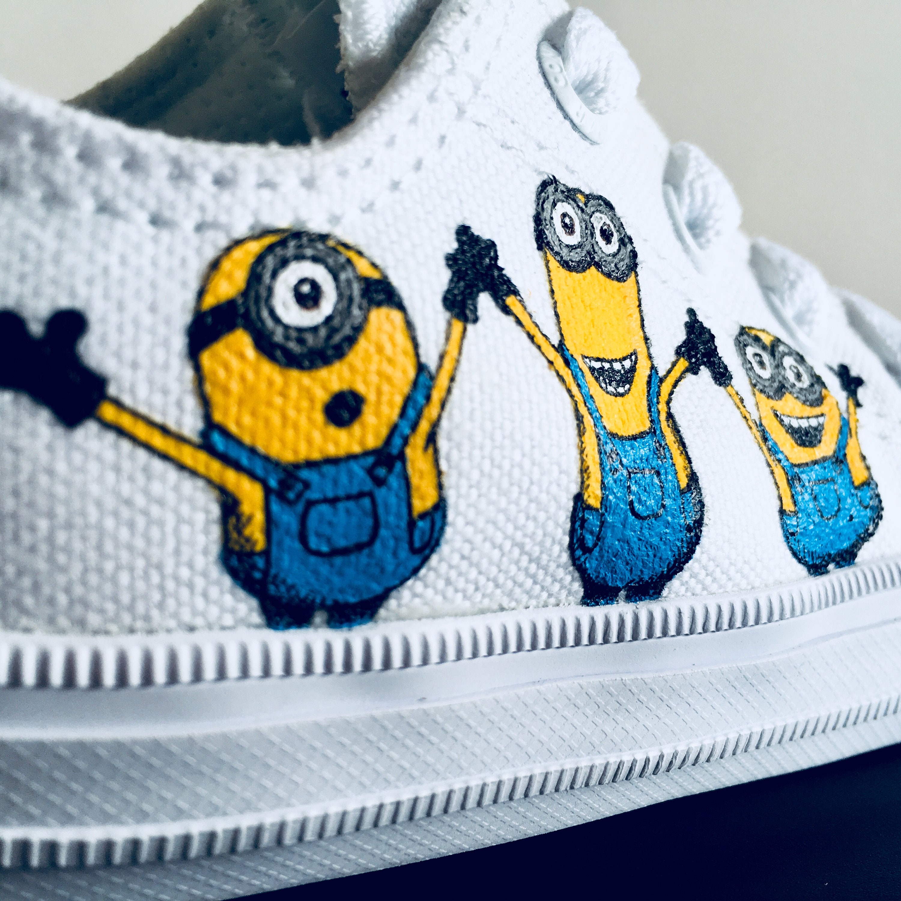 Hand-painted Shoes - Minions - White Canvas Converse Low-tops - Etsy