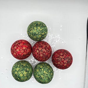 Christmas Green and Red Rag Ball Bowl Fillers, Decorative Fabric Balls ...