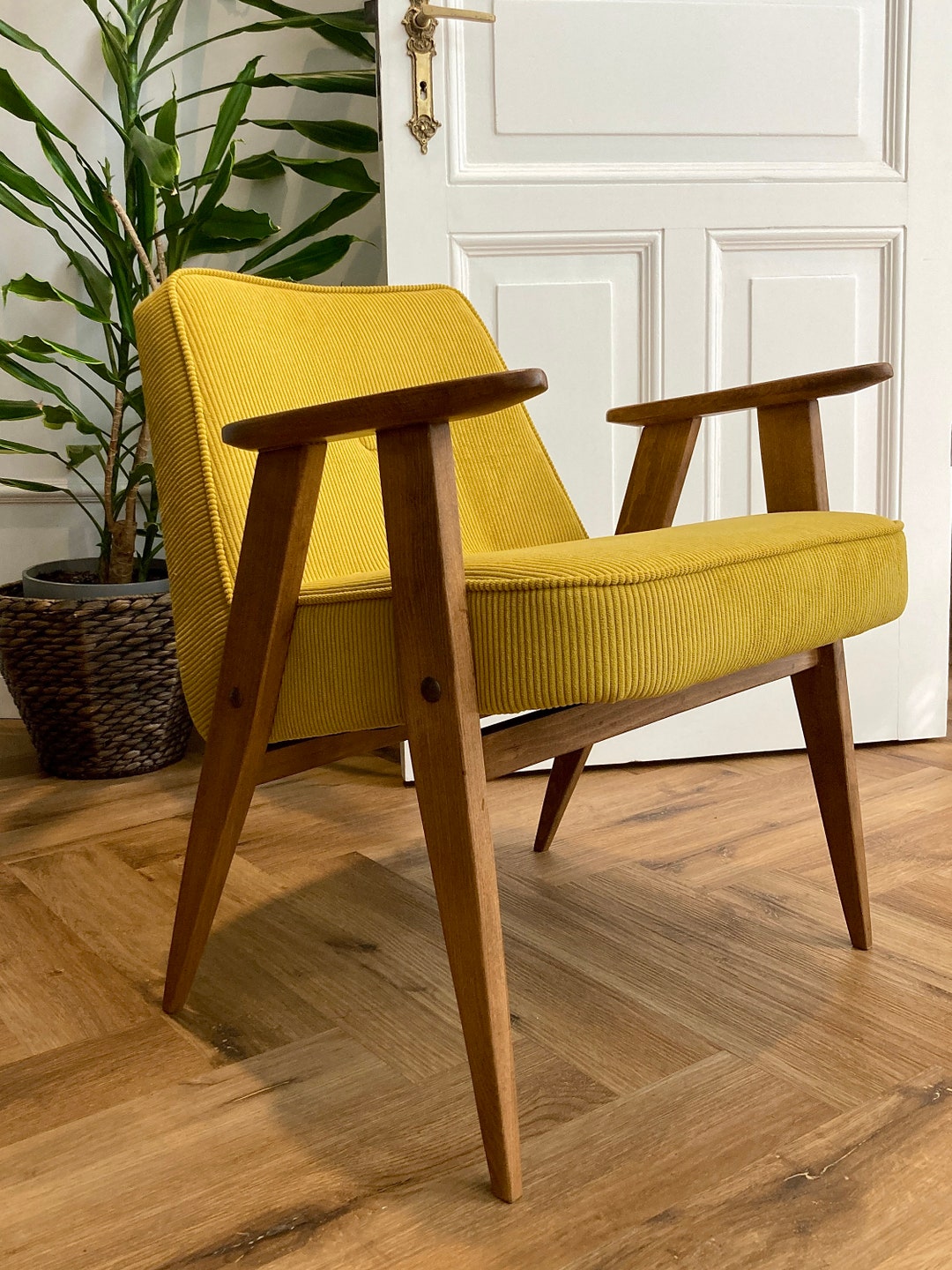 Original Polish Mid-century 366 Chair Designed in 1962 by Józef ...