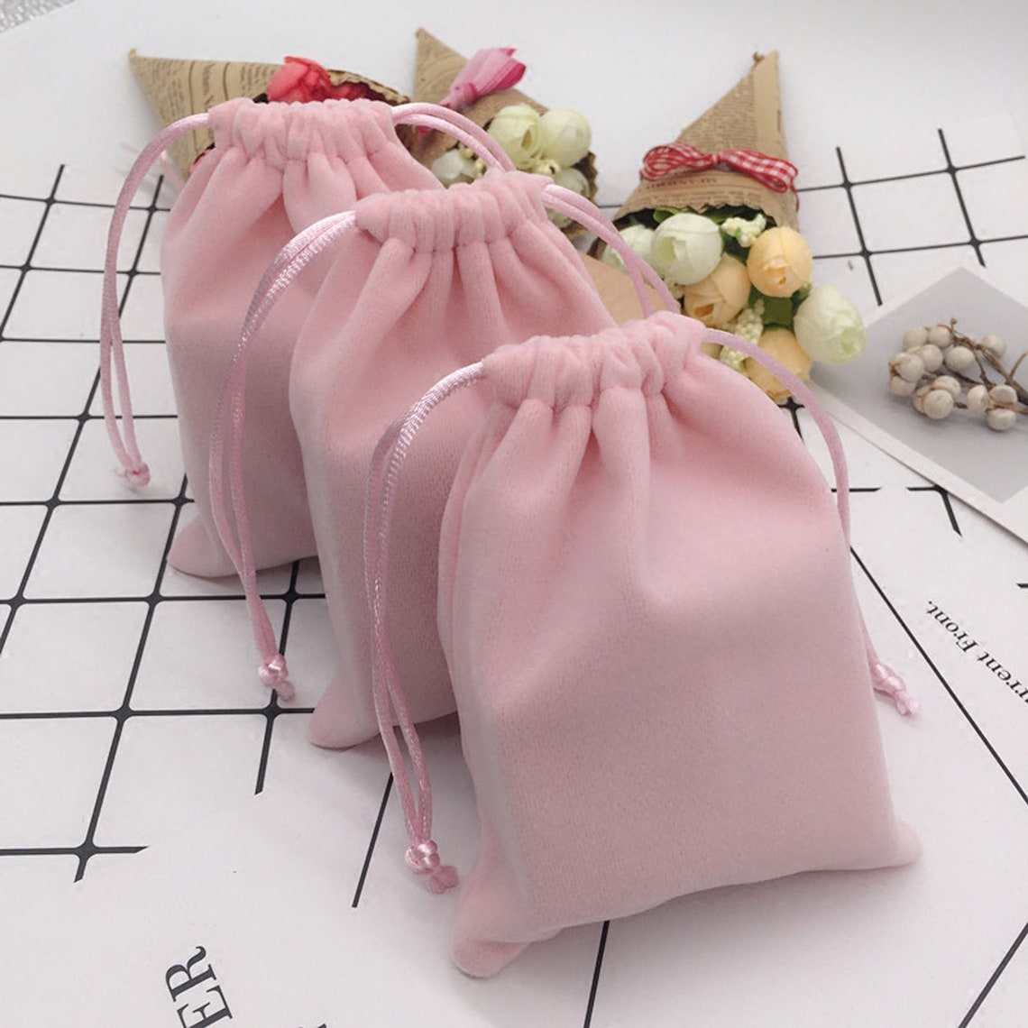 50 Pcs Pack Jewelry Pouches Velvet,jewelry Bags With Drawstring ...