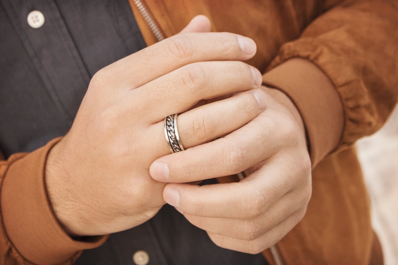 Silver Spinner Ring, Oxidized Anti-stress Band With Loose Curb Chain ...