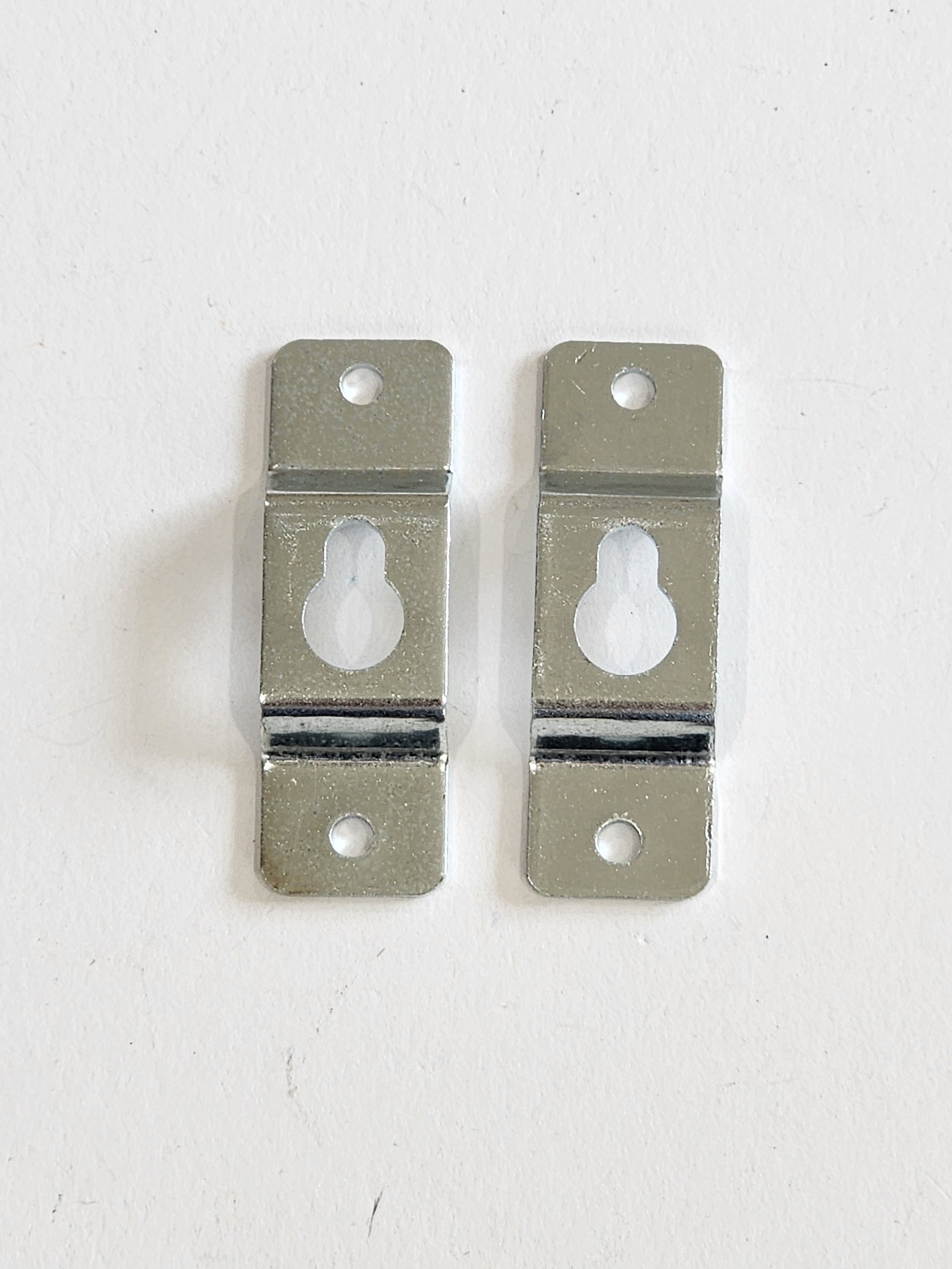 Key Hole Hanger, Raised Center, 10 Pack W/screws - Etsy