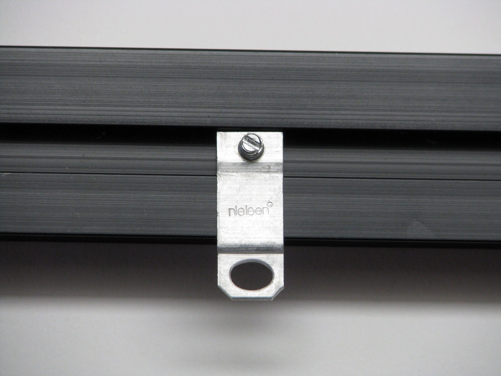 Aluminum Metal Frame Hardware, Omni Hanger, Nielsen® Brand, 50, 100 ...