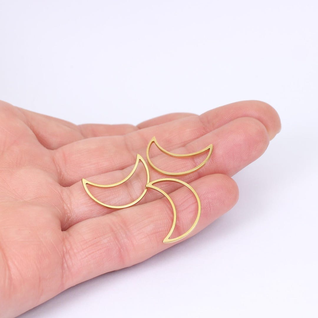 10/20 X 22mm X 8mm Crescent Moon Connectors / Beading Frames, Gold ...