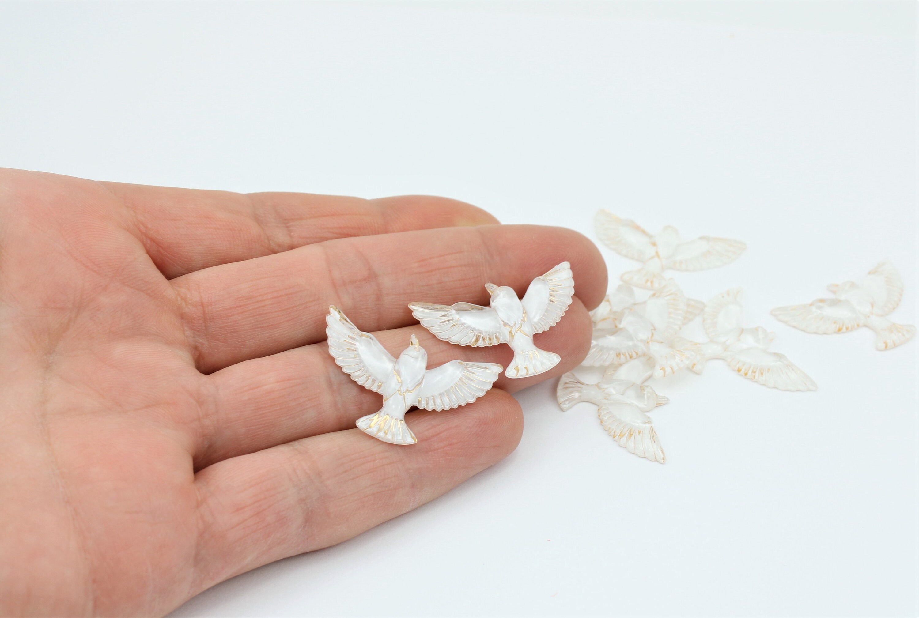 5/10/20 X White and Gold Acrylic Dove Bird Pendants 30mm X - Etsy