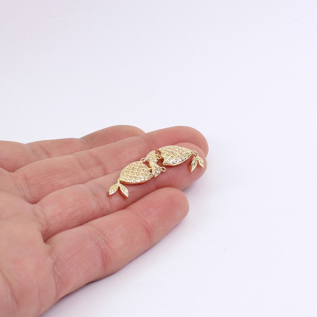 1/2 X Fish Charms 18K Gold Plated Brass With Moving Parts - Etsy
